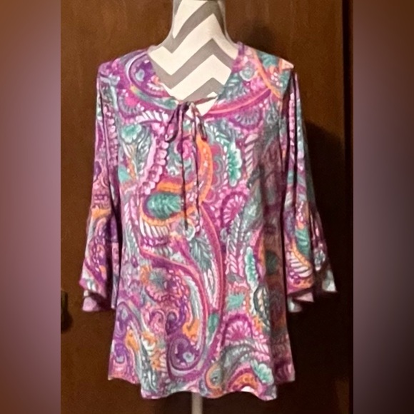 Dear Scarlett | Tops | Nwt Dear Scarlett Willow Bell Sleeve Top In ...